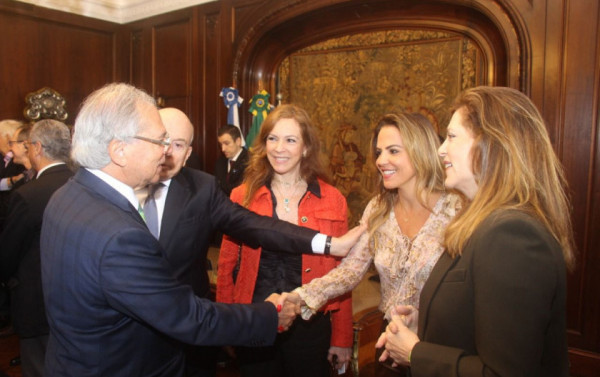 Coluna Magnavita: Paulo Guedes dá show na ACRJ e fala de inflação menor ...