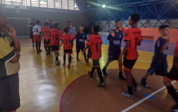 Resende FC realiza seletiva de futsal