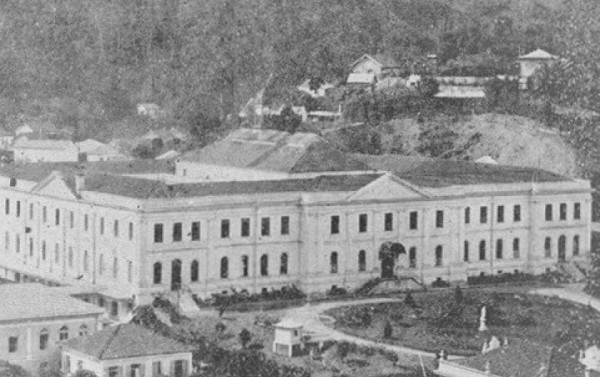 A HISTÓRIA NO CORREIO PETROPOLITANO