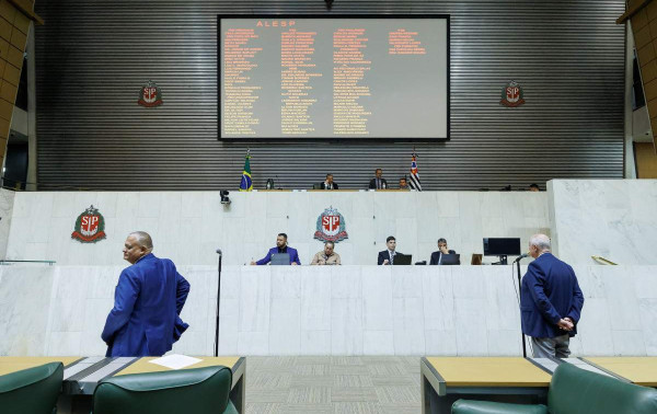 Assembleia aprova reajuste do salário mínimo paulista